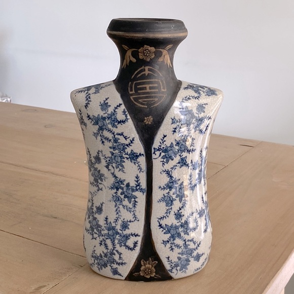 Accents | Chinese Ceramic Torso Necklace Stand Blue Floral Pattern ...